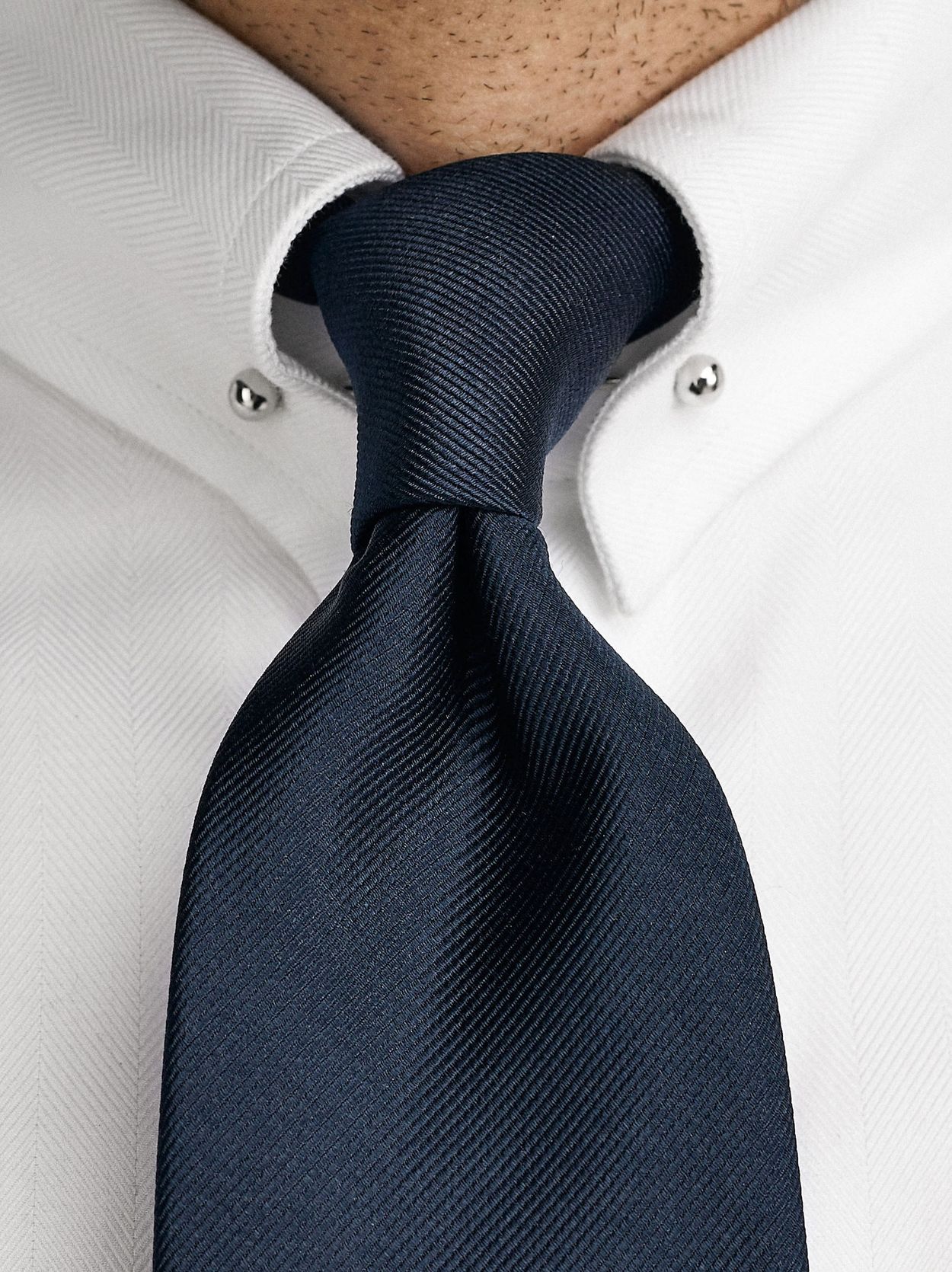 Silver Collar Pin Round