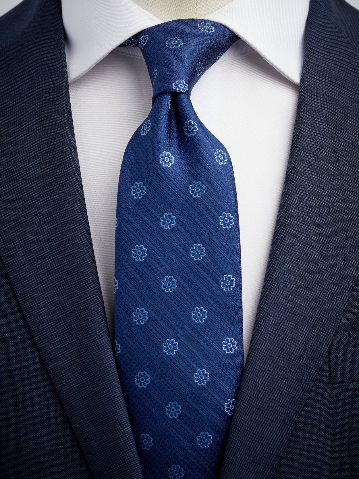 Blue Tie Structure